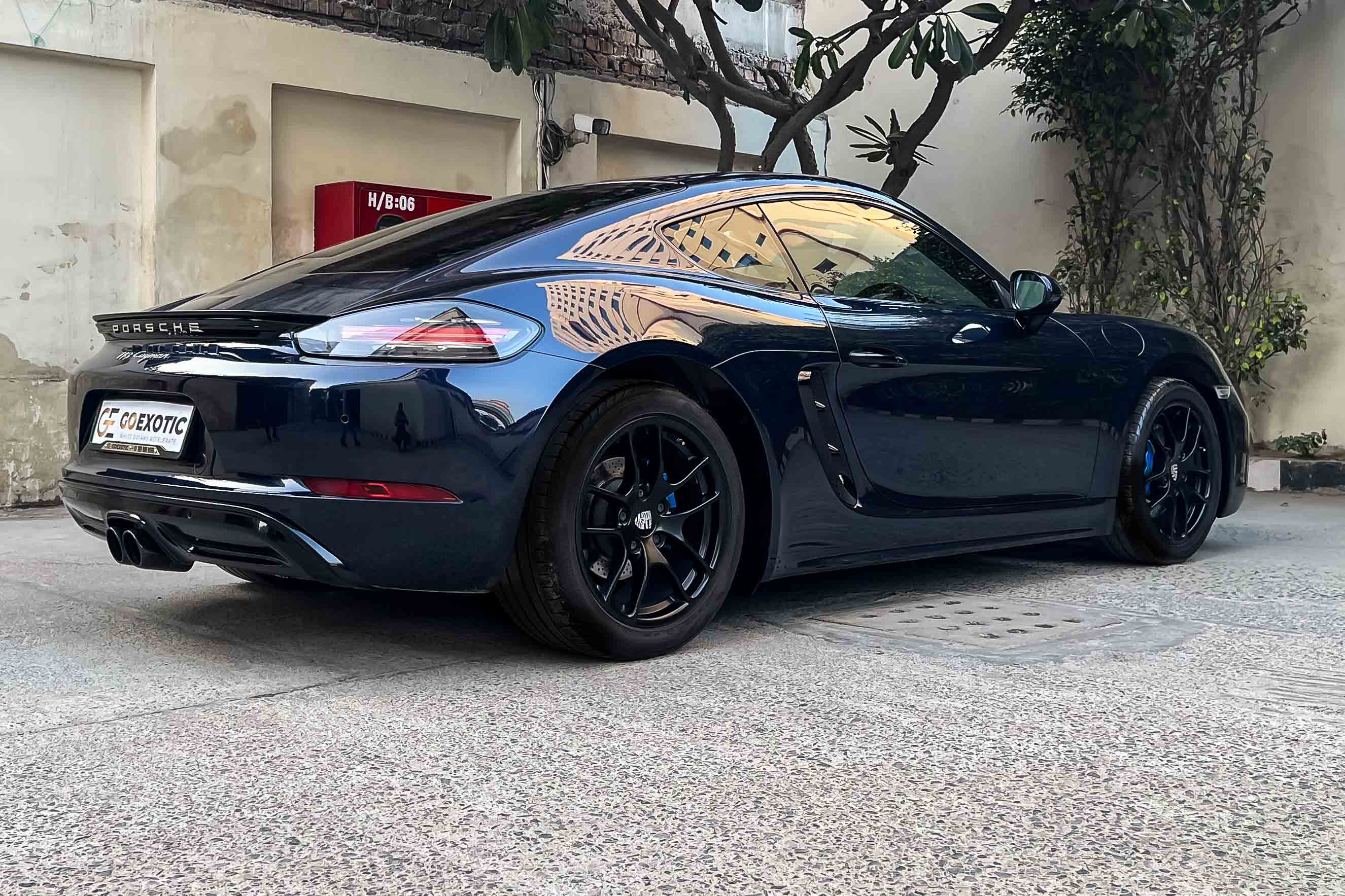 Buy 2017 Porsche 718 Cayman – Sports Coupe in Night Blue Metallic ...